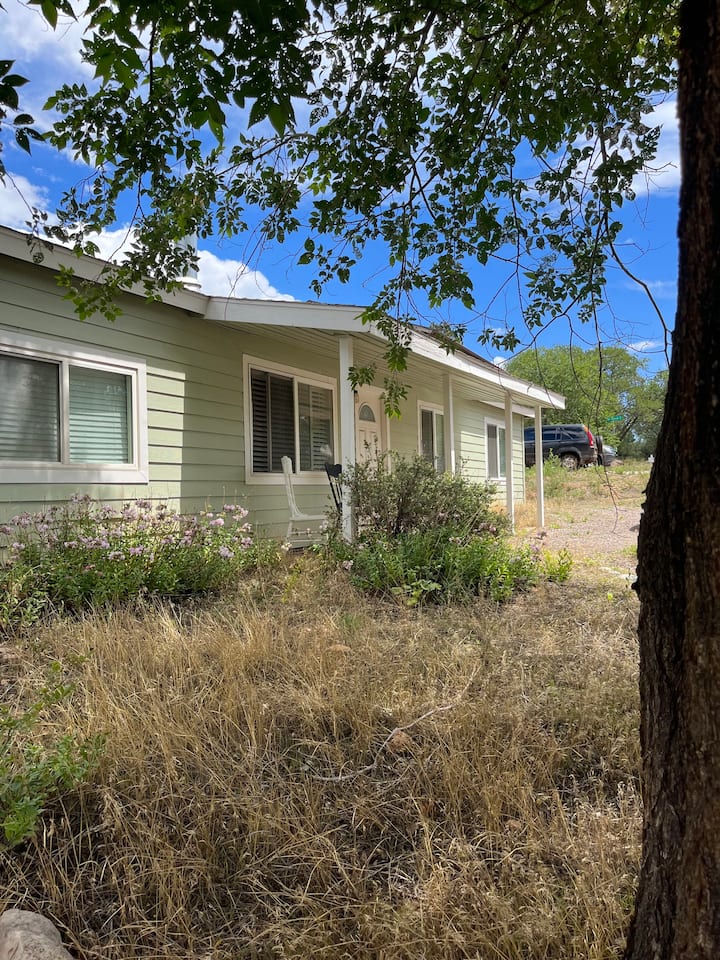 Pet Friendly Home, Great For Groups - フラッグスタッフ, AZ
