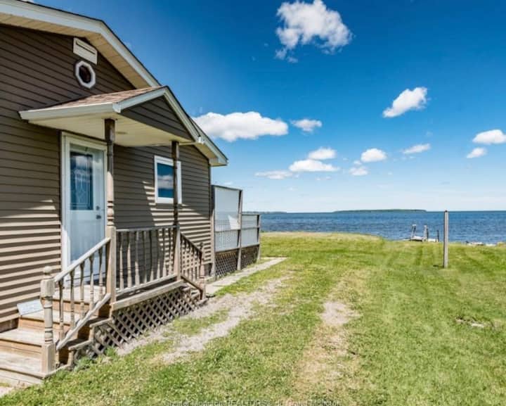 “Sea La Vie” 3 Bedroom Oceanfront Cottage - Nouveau-Brunswick