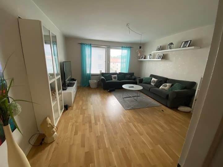 Fin Lägenhet Nära Stockholm City Med Rum Att Hyra. - Stockholm