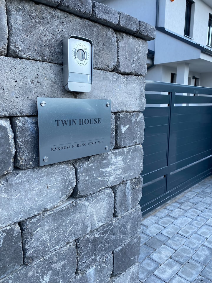 Twin House A1.+a2. - Budapest