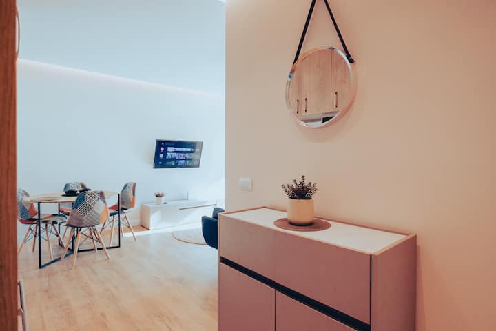 New Rental Unit In Blloku Area, In Tirana Center - Tirana