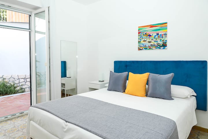 Villa Trani: Close To The Beach & Beautiful Garden - Ischia