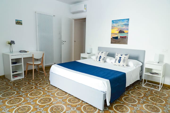 Villa Trani: Close To The Beach & Beautiful Garden - Ischia