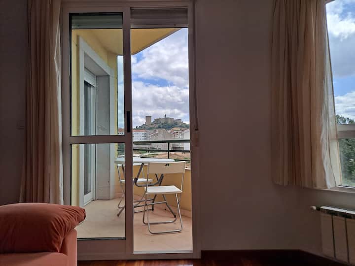 Apartamento Con Vistas, Amplio Y Luminoso - Monforte de Lemos
