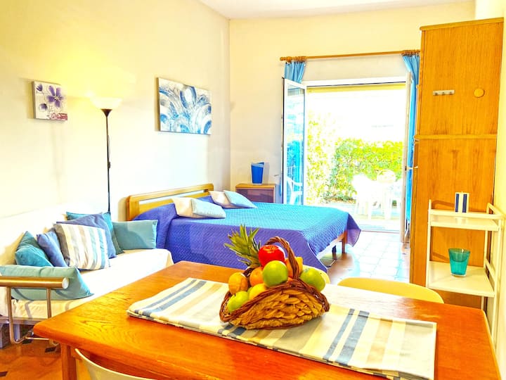 Studio Flat 4 With Garden 50 Metres From The Sea - Santo Stefano al Mare