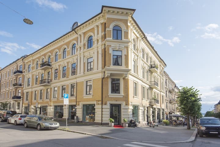Frogner Central - 212 Sqm, Pool Table, 3 Bathrooms - Oslo
