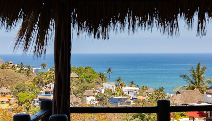 A Stunning Ocean View Villa + Saltwater Pool - 薩與利他