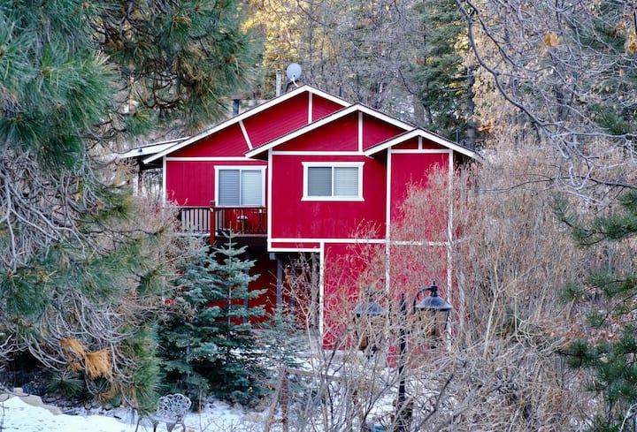 Walk To Ski W/hot Tub, Mins To Village - Big Bear Lake, CA