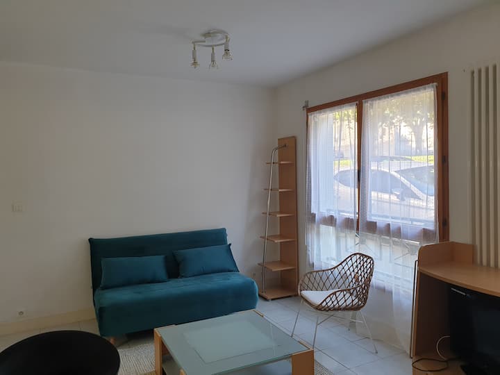 Appartement T2 Spacieux, En Rdc Et Parking Gratuit - La Roche-sur-Yon