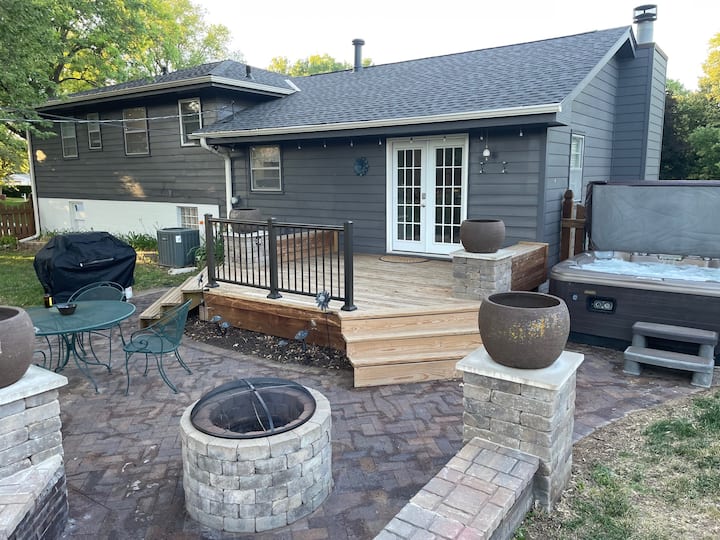 Splendid Midmod -Mid Town - Enjoyment And Comfort - Omaha, NE