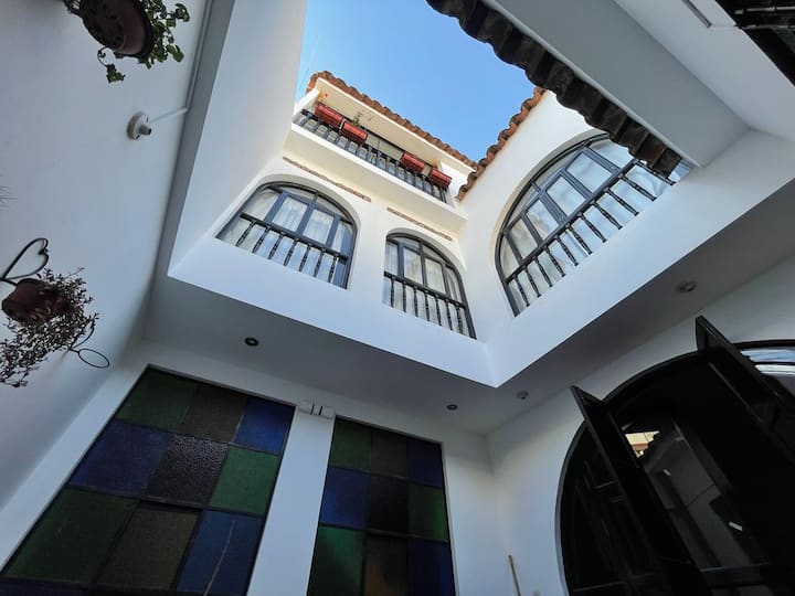 Casa Con Terraza Y Con Increíble Vista - Ayacucho