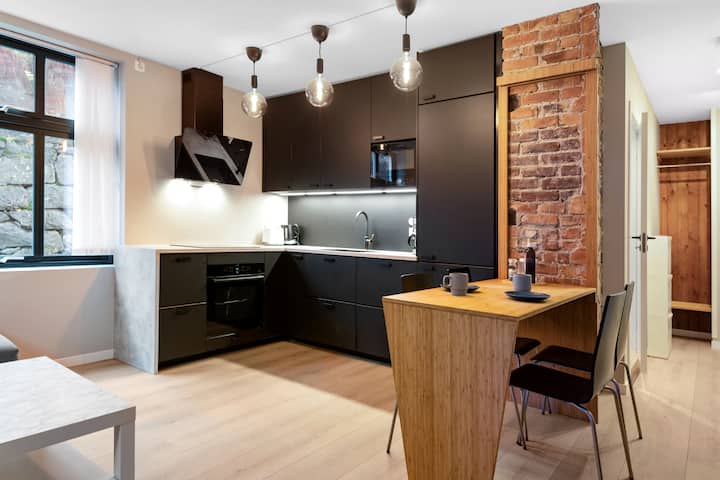 New Apt With Heated Flooring, Fast Wi-fi - Smart-t - Bergen