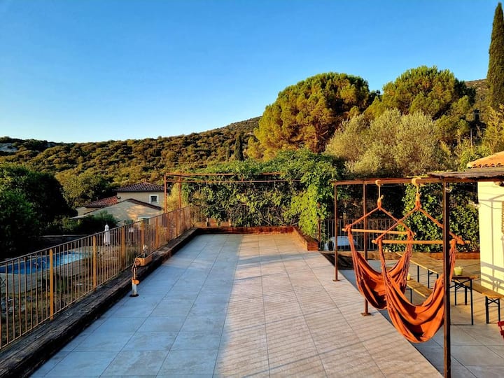 Villa De 3 Chambres, Avec Piscine, Terrasse Et Vue - Ganges