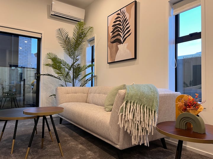 Incredible Luxury 3 Floors Townhouse High Ceiling - Christchurch, New Zealand