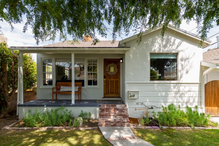 Elegant Burbank Beauty: Affordable Comfort Awaits - Chiba