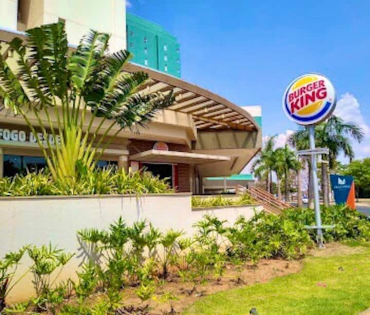 Opr Seu Resort Em Olimpia - Olímpia