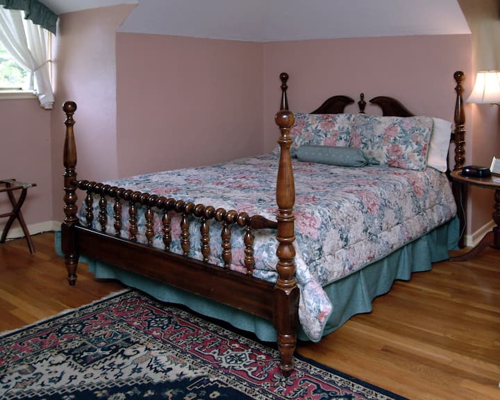 Eddy (1 Double Bed+bathroom) - Saginaw, MI