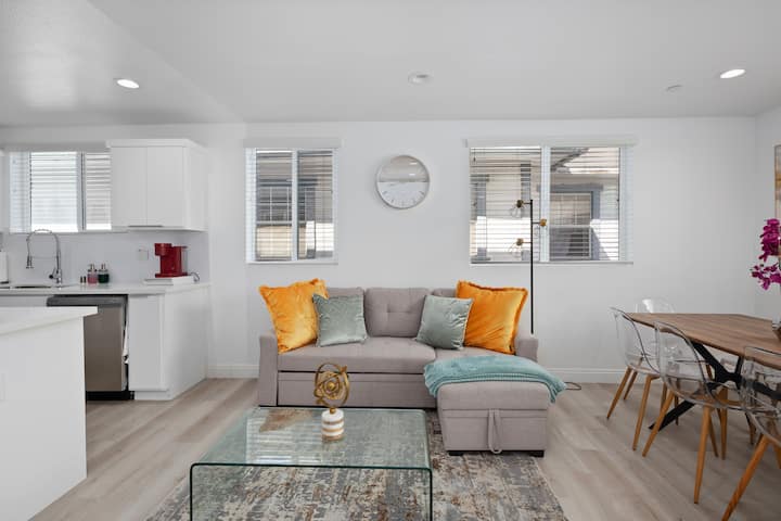 Dtla's Close To Usc, Prime 4b4b Home - Inglewood, CA