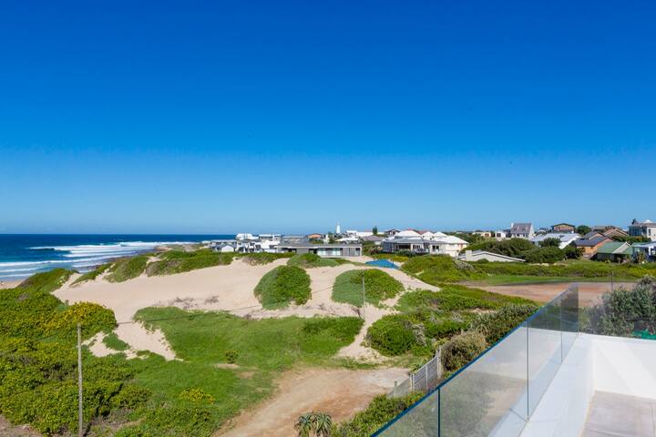 Beautiful Beach House, Direct Beach Access & Pool - Cape Saint Francis