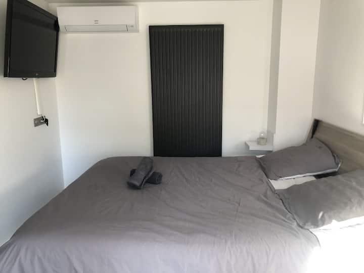 Agréable Chambre D’hôtes Au Calme Avec Piscine - Tournon-sur-Rhône