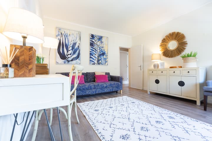 Beachome4u4 / Carcavelos Beach - São Domingos de Rana