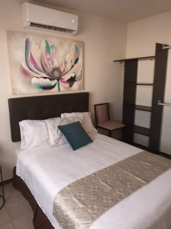 Casa Nueva, Tres Recámaras, Muy Cerca De Costco. - メヒカリ