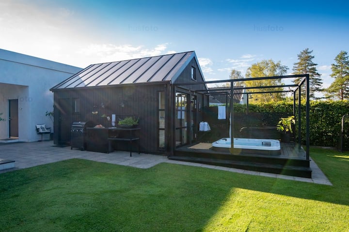 Gästhus Med Pool Och Bastu - Ulricehamn