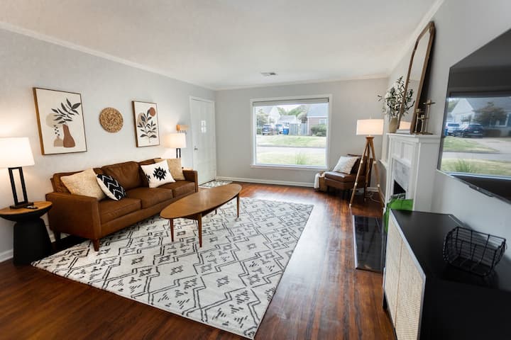 Luxurious Getaway- Excellent Location Expo-center - Tulsa, OK