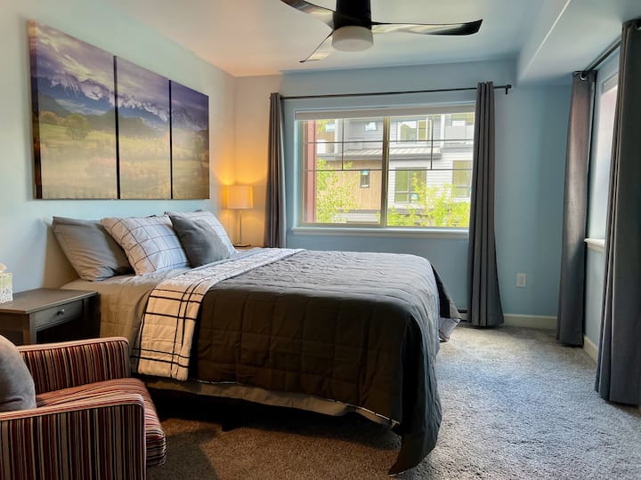 Relaxing 1 Bedroom Condo With A/c, Pool & Hot Tubs - Steamboat Springs, CO