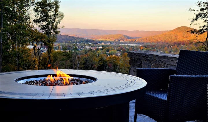 Heated Pool I Hot Tub I View I Bedford Heights - Bedford, PA