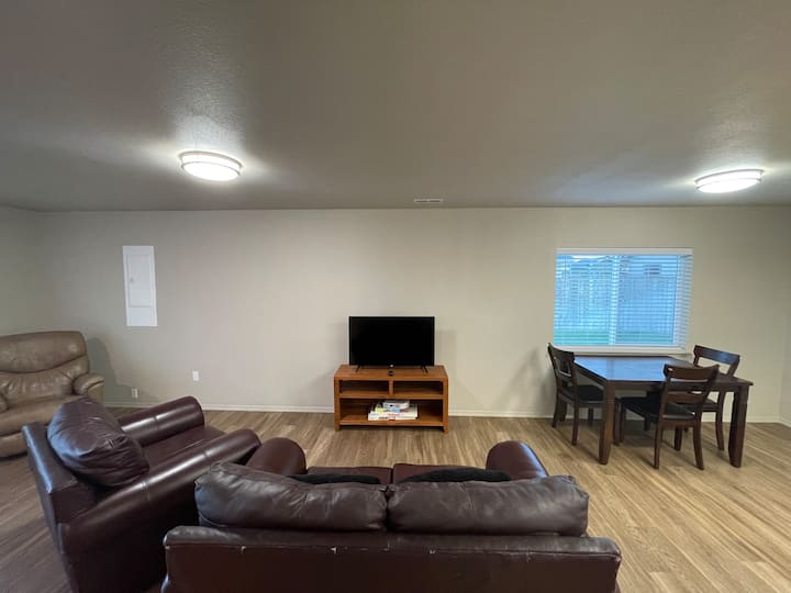 Modern Downtown Duplex - Kennewick, WA