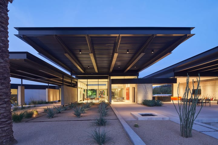 Paradise Valley Masterpiece Estate, 6 Br,2 Acres - Scottsdale, AZ