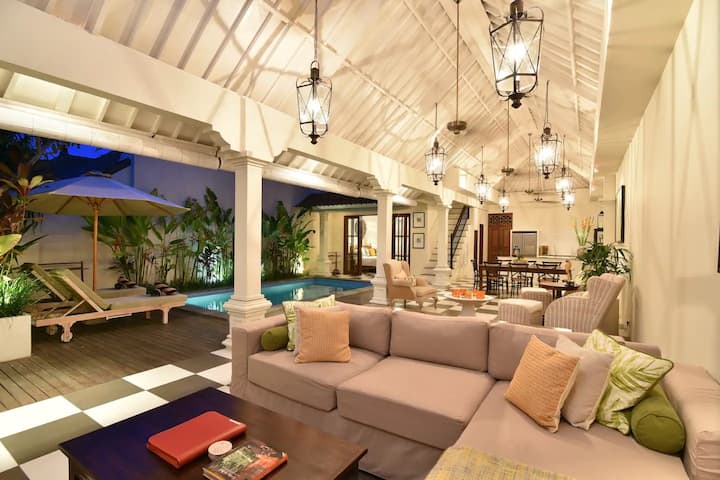 Private 2 Br Pool Villa, 400m To Beach, Sleeps 4 - Seminyak