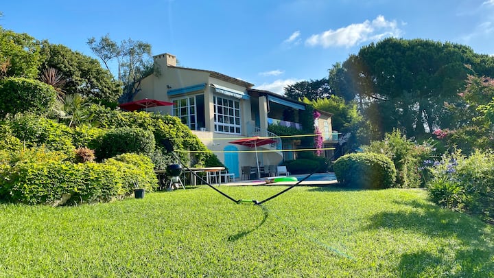 Stunning Côte D'azur Villa Ideal For Cannes - Grasse
