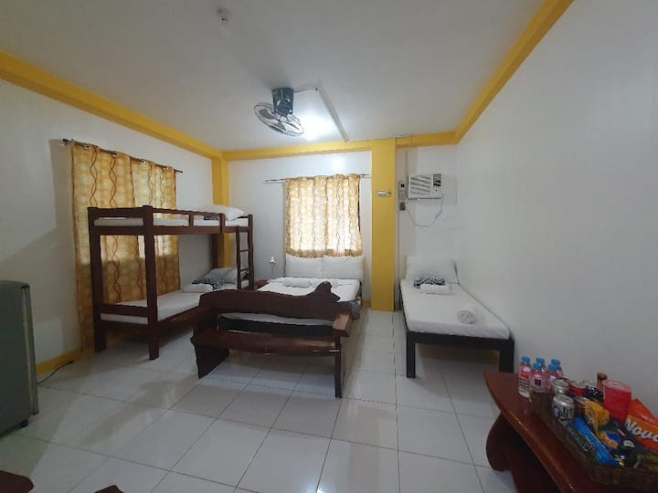 Family Room - Moalboal