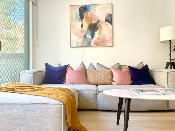 Style Meets Comfort In This Inner-city Home - Sydney