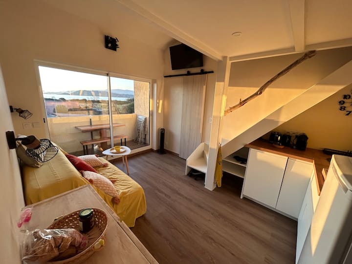Studio Duplex, Vue Mer, Piscine, Plage - Calcatoggio