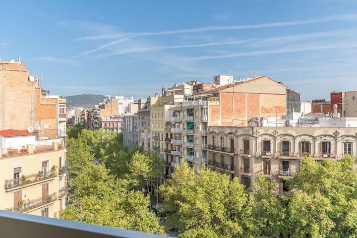 Luxury Apartment Near Las Ramblas With Terrace - Barcelona
