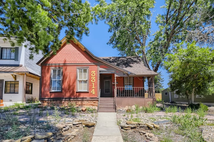2 Bedroom Cottage Minutes From Garden Of The Gods - Colorado Springs, CO