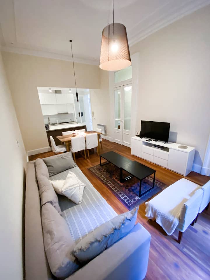 Increíble Departamento Histórico A Nuevo - Rivadavia