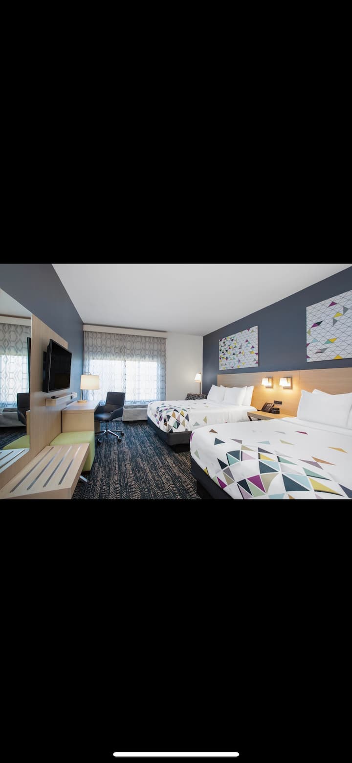 Private Bedroom In Manassas - Manassas, VA