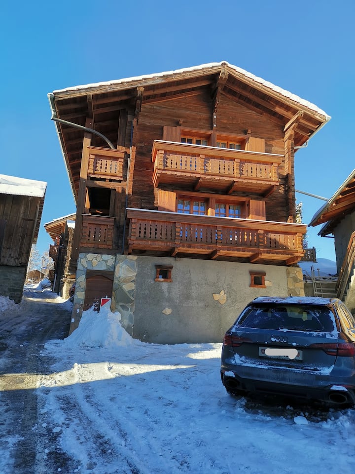 Chalet Le Cerf Noir Au Cœur Du Village De Nendaz - Veysonnaz