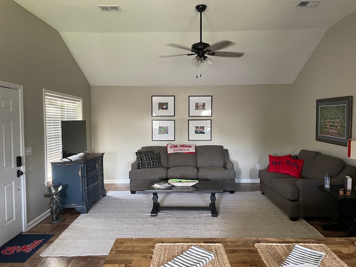 House Less Than 1 Mile From Ole Miss Campus - Oxford, MS