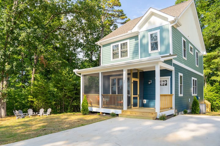 Screened Porch | Quiet Neighborhood Near Biltmore - Asheville, NC