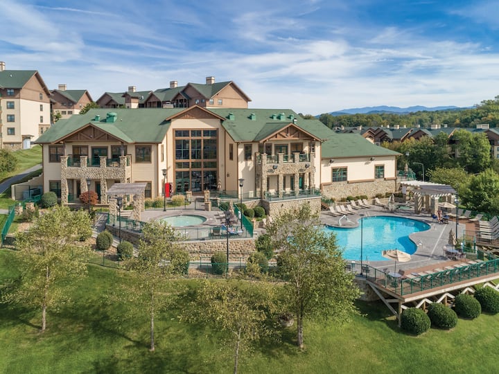 Beautiful 1 Bedroom Suite In The Smoky Mountains - Sevierville, TN