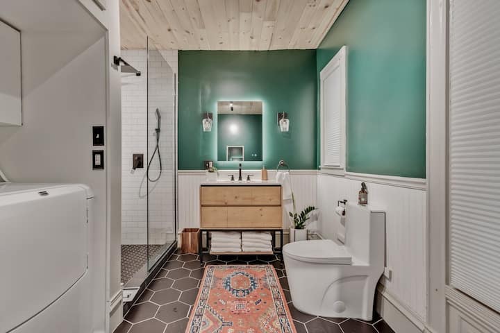 City Oasis Awaits Cozy Dt Home With Hot Tub Viking - Minneapolis, MN