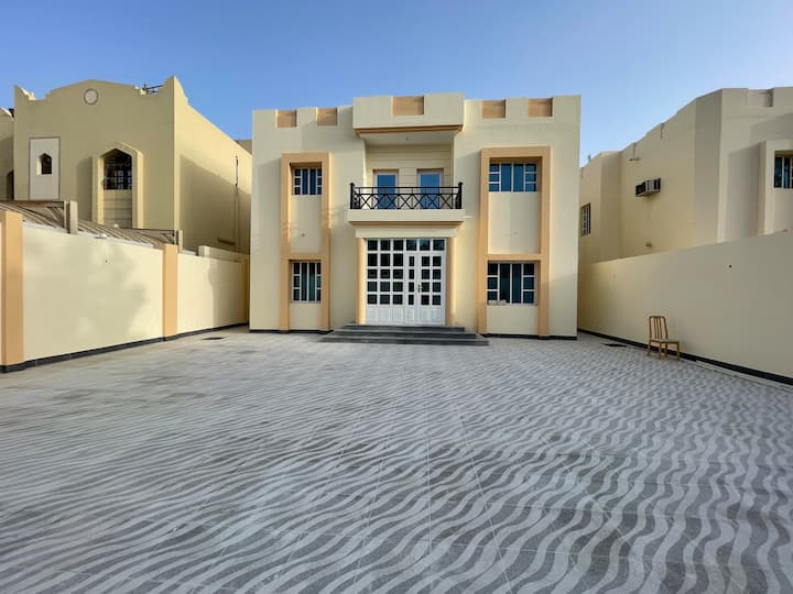 فيلا جديدة لم تسكن بعد بالقرب من استاد البيت - Al Khor