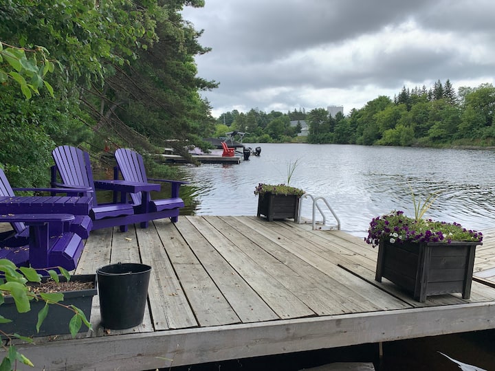 Inviting Room -Waterfront Access! - Huntsville