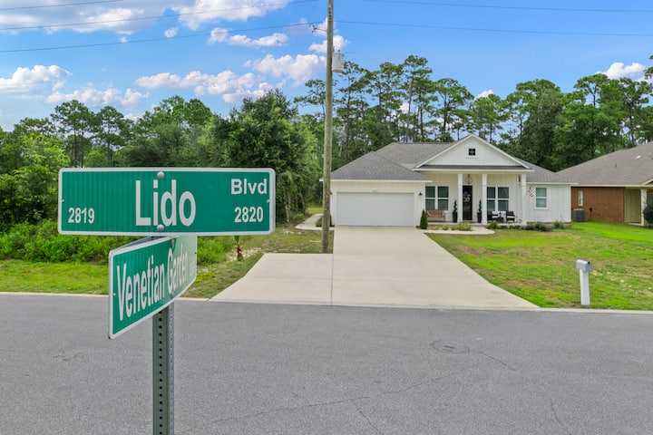 Coastal Elegant Guest Suite Near Pensacola Beach - Pensacola Beach, FL