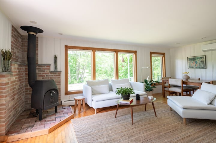 Peaceful And Picturesque Cape Porpoise Cottage - Kennebunkport, ME